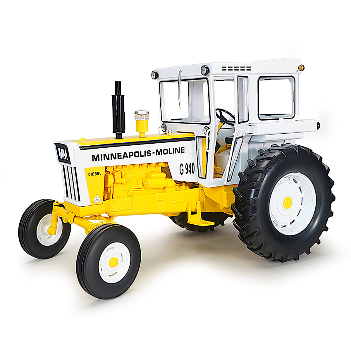 Minneapolis-Moline G940 Diesel Wide Front 1:16-Scale Diecast Tractor ...